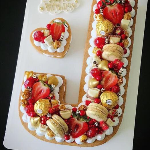 Letter J cake, Confectionery & Bakery Dubai, buy at a price of 4304 RUB ...