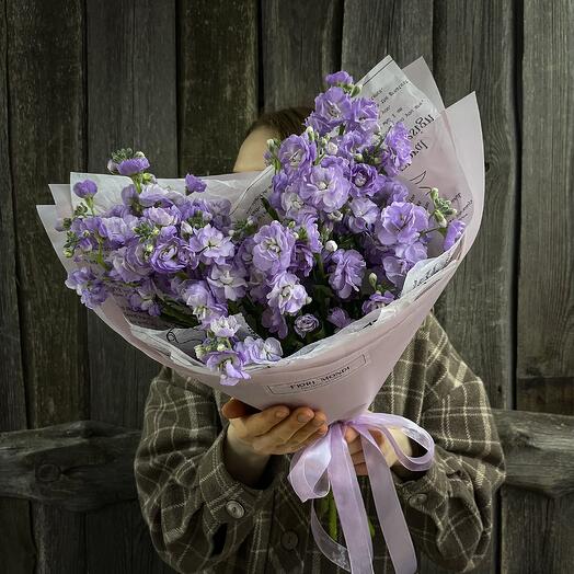 Букет из 5 кустовых ароматных маттиол FM241, Цветы Москва, Московская ...