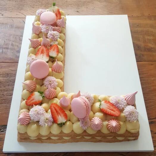 Letter L cake, Confectionery & Bakery Dubai, buy at a price of 4007 RUB ...