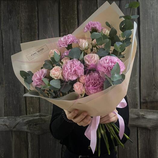 Авторский букет из диантусов и кустовой пионовидной розы FM196, Цветы в ...
