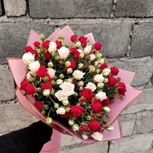 Baby roses red and white - bloom special, Flowers Sharjah, Sharjah ...